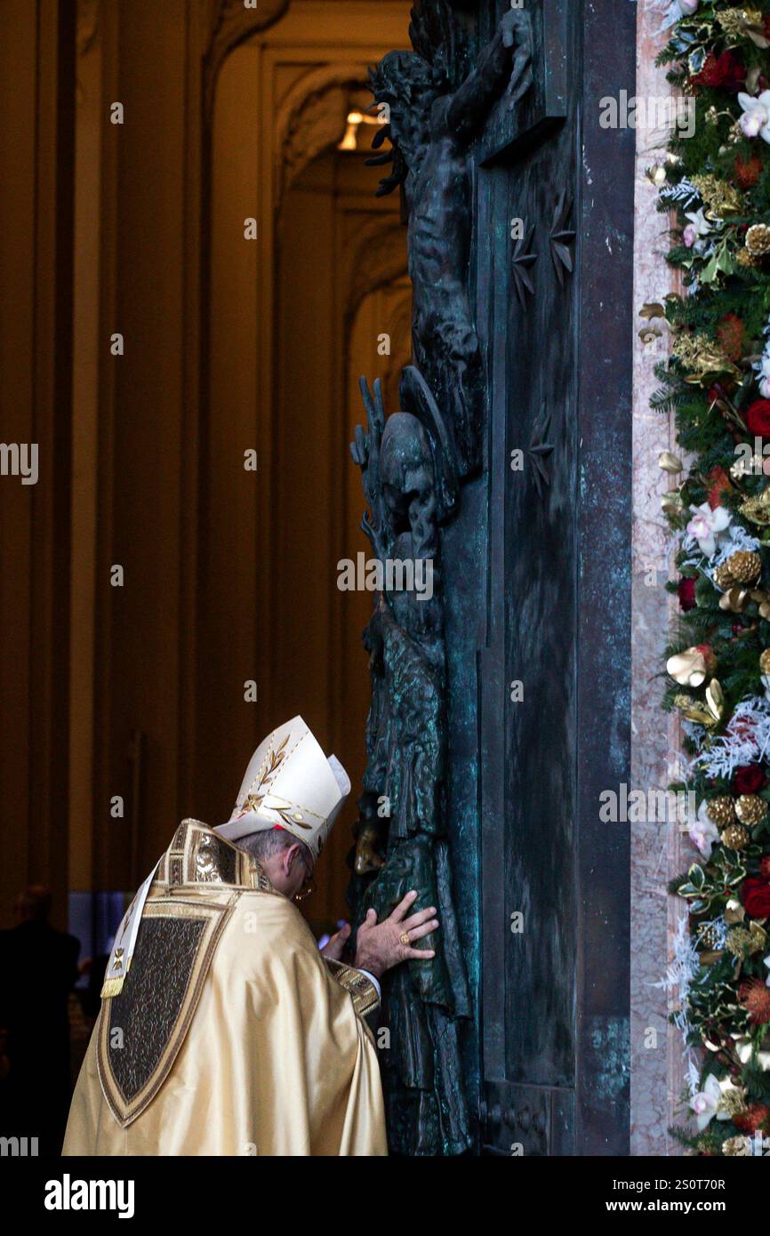 Cardinal Baldassare Reina opens the Holy Door of Rome's St. John in ...