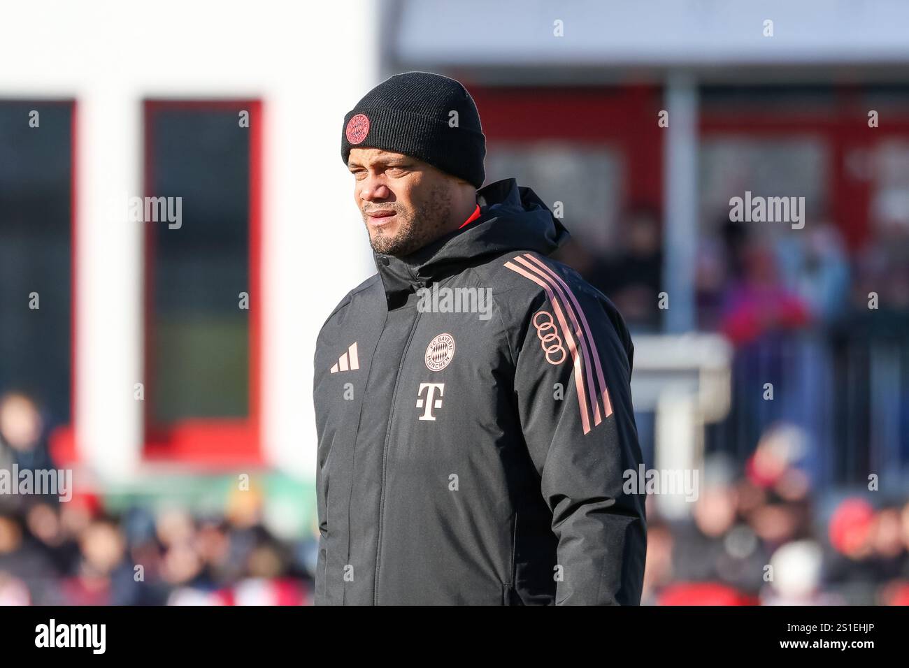 Vincent Kompany (FC Bayern Muenchen, Cheftrainer) beim Training, GER ...