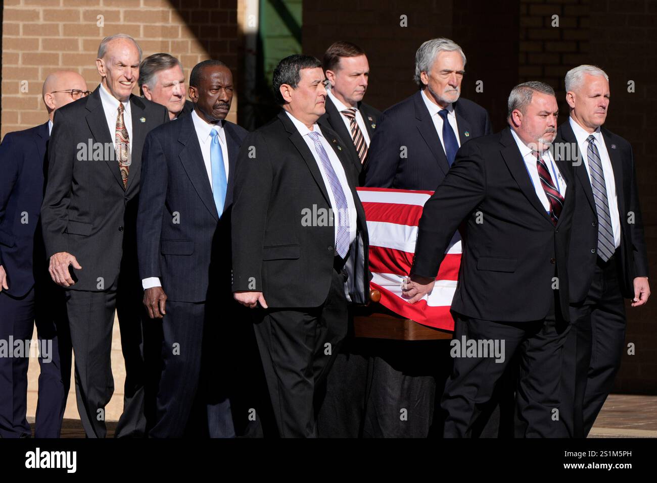 Former and current U.S. Secret Service agents assigned to the Carter ...