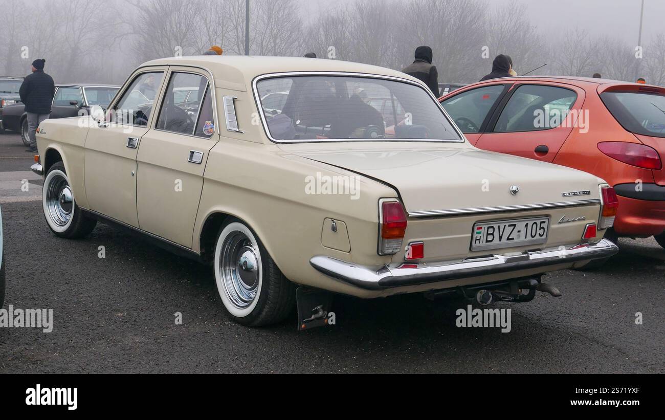 Volga gaz 24 car Banque de photographies et d’images à haute résolution ...
