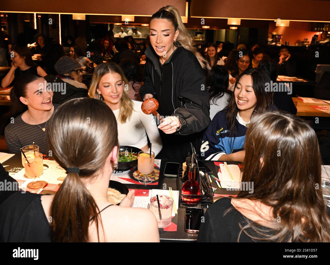 USAGE ÉDITORIAL EXCLUSIF GK Barry (de son vrai nom Grace Keeling, sur ...