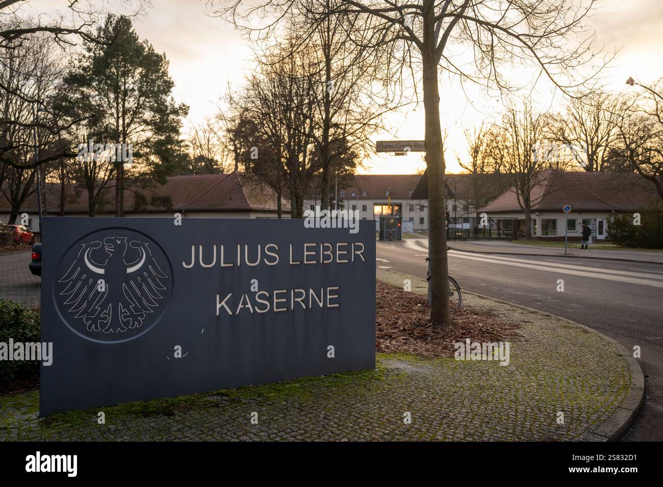 Julius Leber Kaserne Berlin Adresse