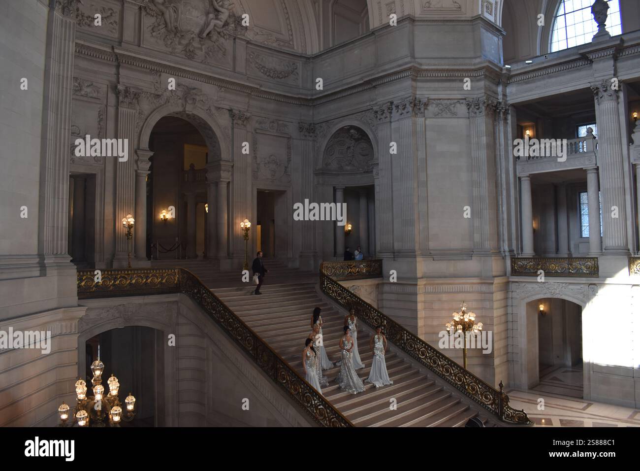 L'hôtel de ville de San Francisco est réputé pour son architecture et ...