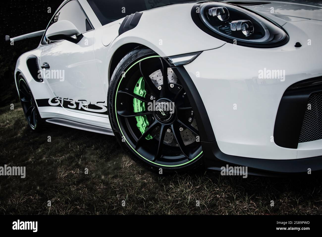 Porsche 911 GT3 RS blanc photo à profil bas du côté de avec l'accent ...