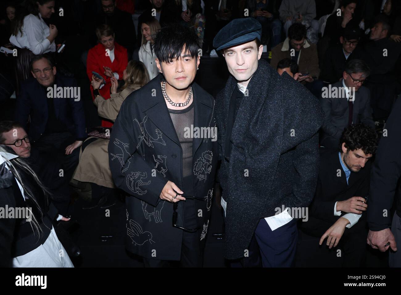 Jay Chou et Robert Pattinson présents au défilé Dior Menswear automne ...