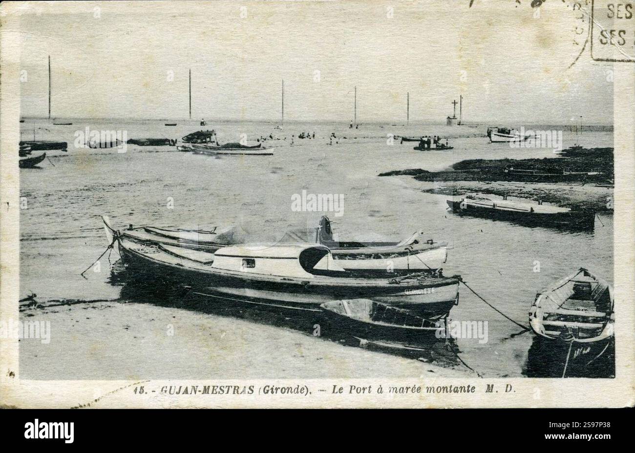 Le port de gujan gujan mestras Banque de photographies et d’images à ...