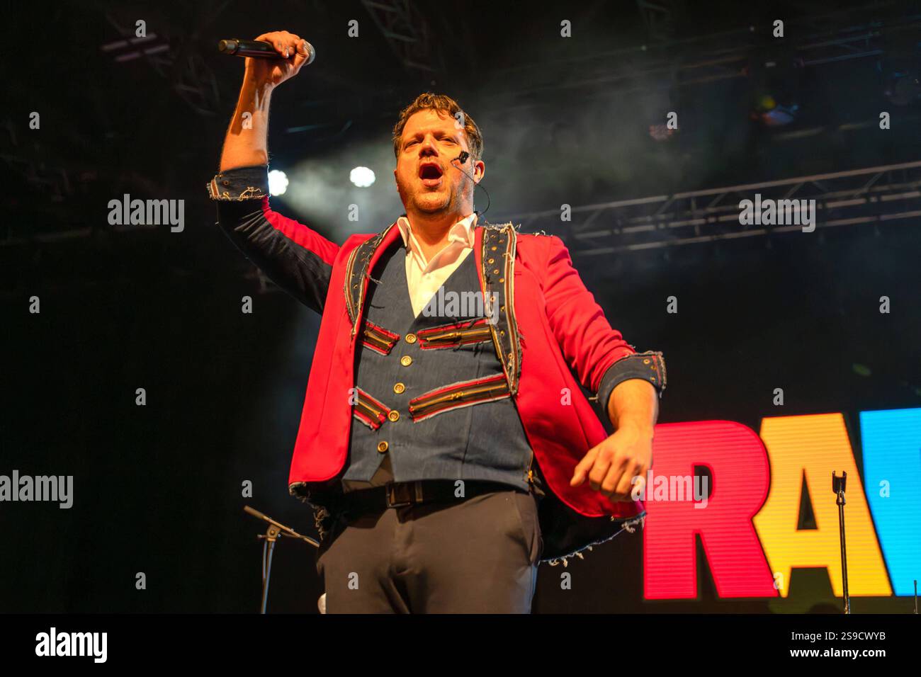 25.01.2025, xkkux, Düsseldorf, Karnevalsveranstaltung - Die Lachende in der Mitsubishi Electric ...