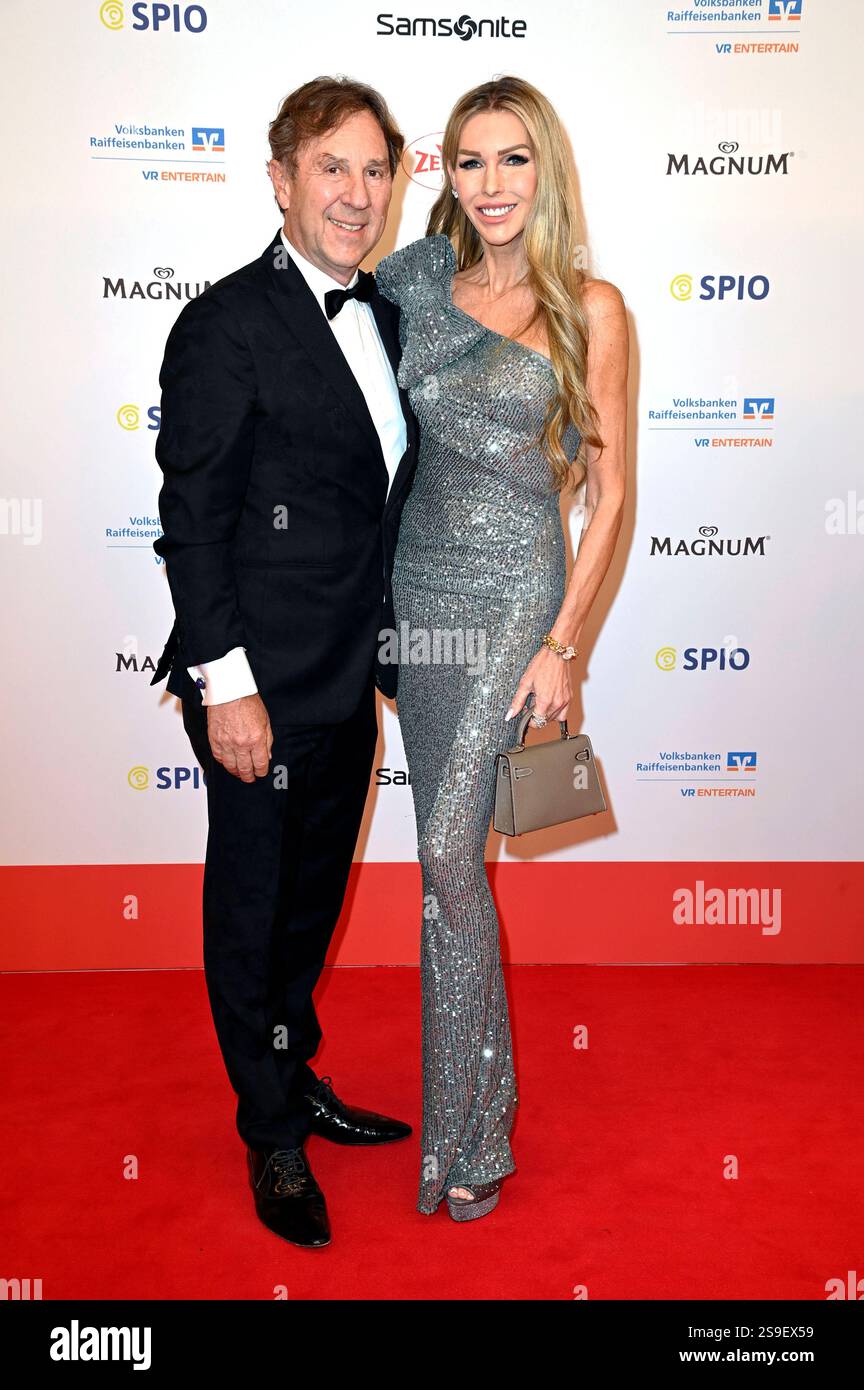 Ralph Piller und Sabine Piller beim 49. Deutschen Filmball 2025 im ...