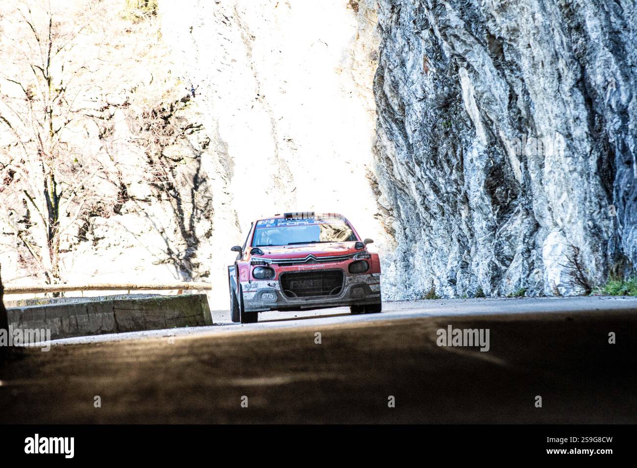 Yohan ROSSEL (Fra), Arnaud DUNAND (Fra) sur une Citroën C3 d'une équipe ...