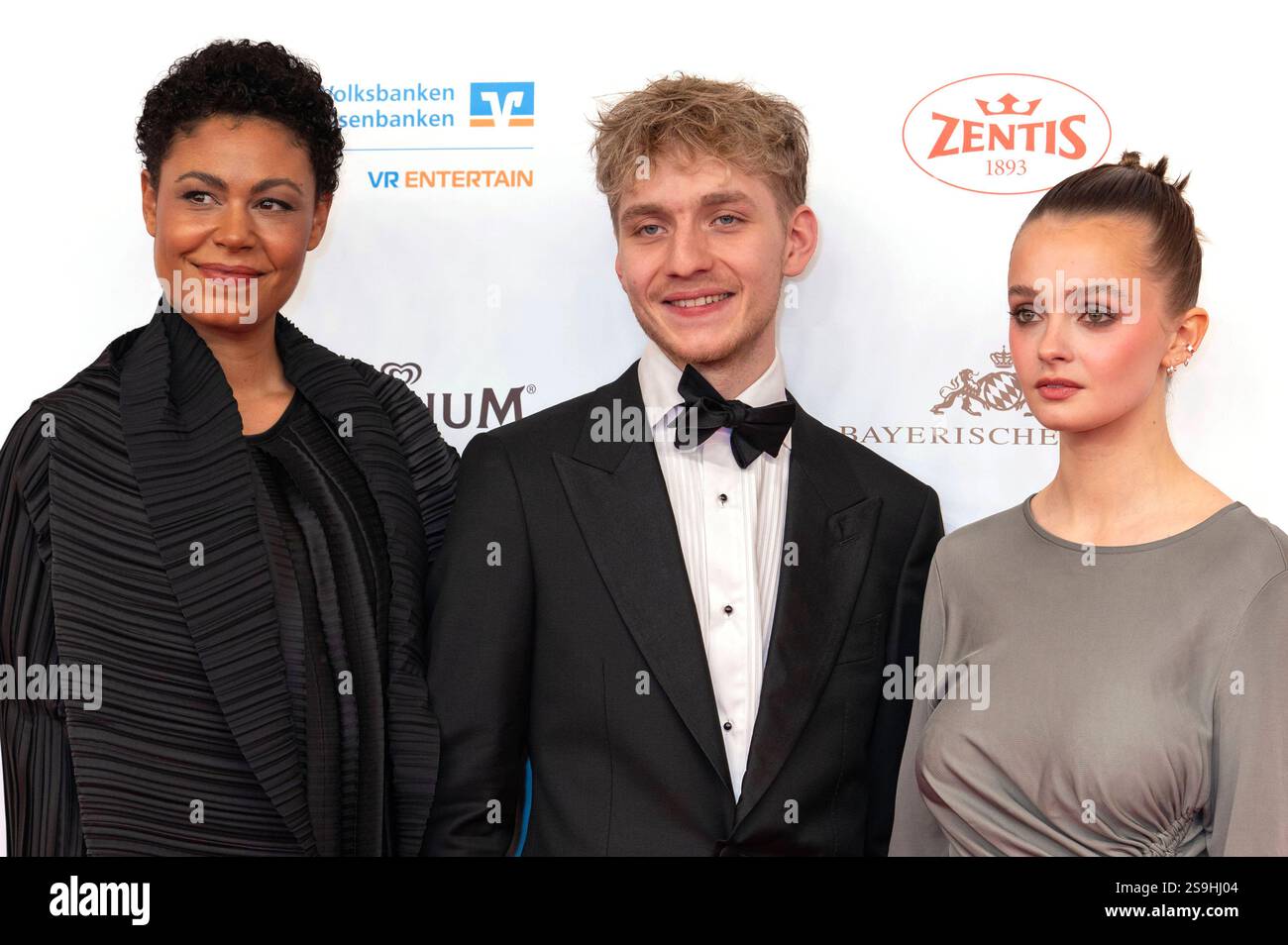 Merle Grimme, Julius Gause und Maja bons beim 49. Deutschen Filmball ...