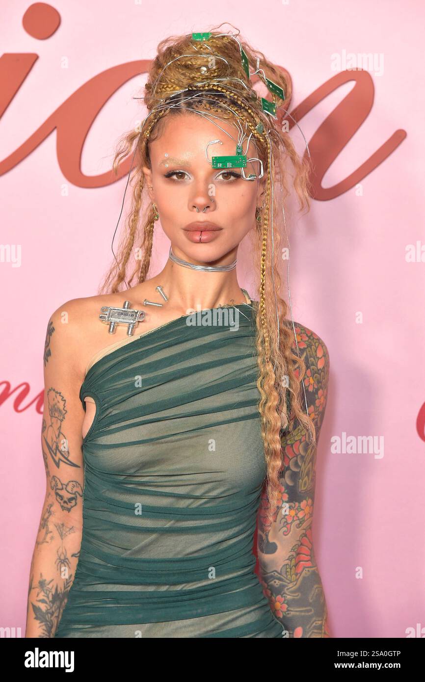 Snitchery BEI der Weltpremiere des Kinofilms Companion - Die perfekte ...