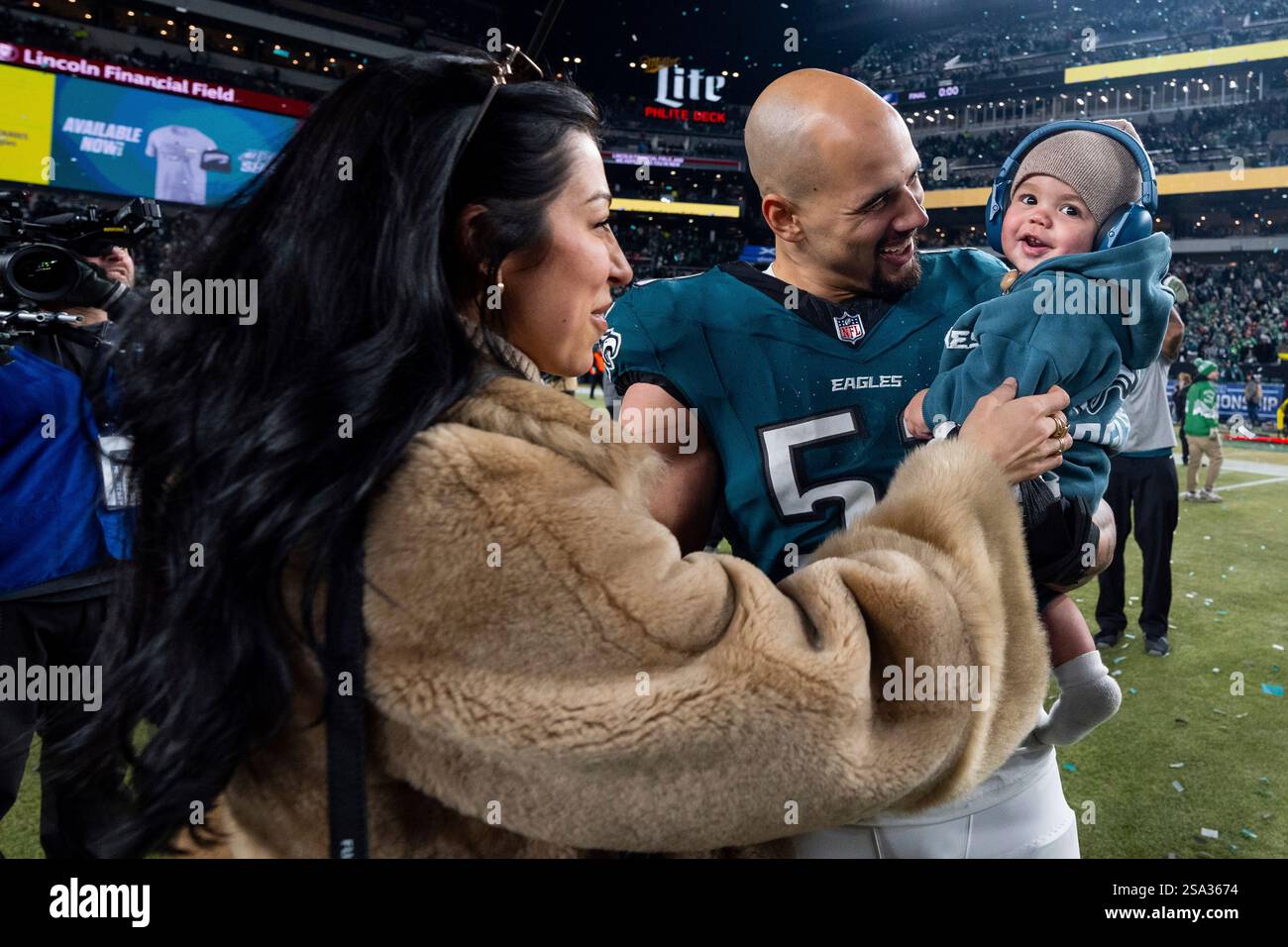 Philadelphia Eagles linebacker Zack Baun (53) celebrates the win with ...