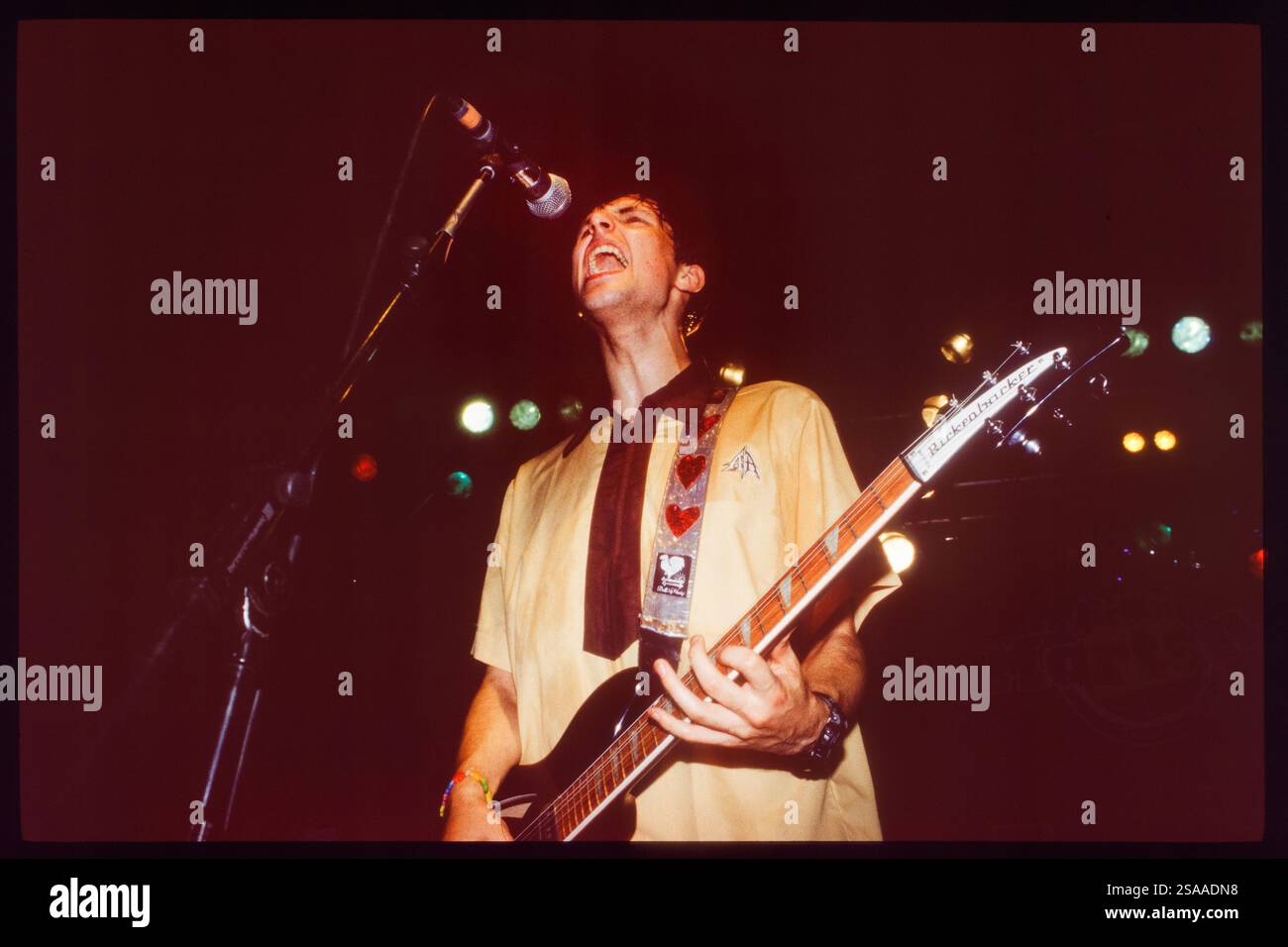 Bis, READING FESTIVAL, 1997 : John Disco (John Clark) du groupe indie ...