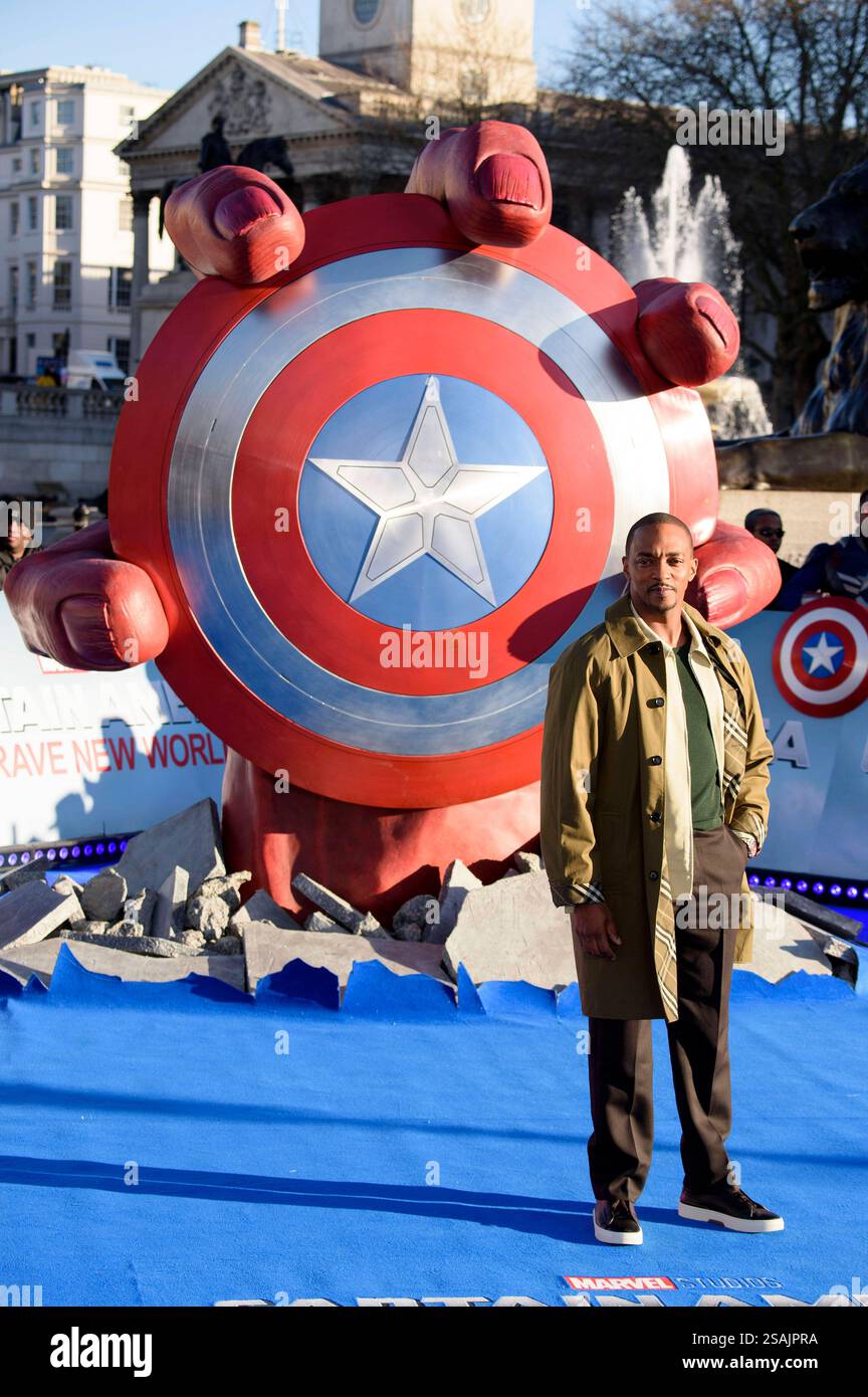 Anthony Mackie beim Photocall zum Kinofilm Captain America : Brave New ...