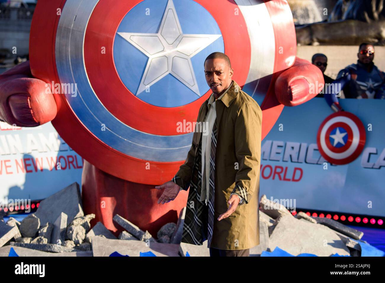 Anthony Mackie beim Photocall zum Kinofilm Captain America : Brave New ...