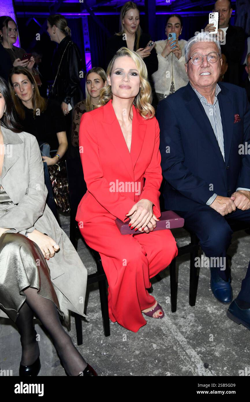 Michelle Hunziker, Helmut Schlotterer BEI der MARC CAIN DÉFILÉ im ...