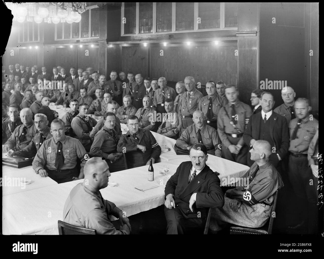 Hitler de la seconde guerre mondiale Banque d'images noir et blanc ...