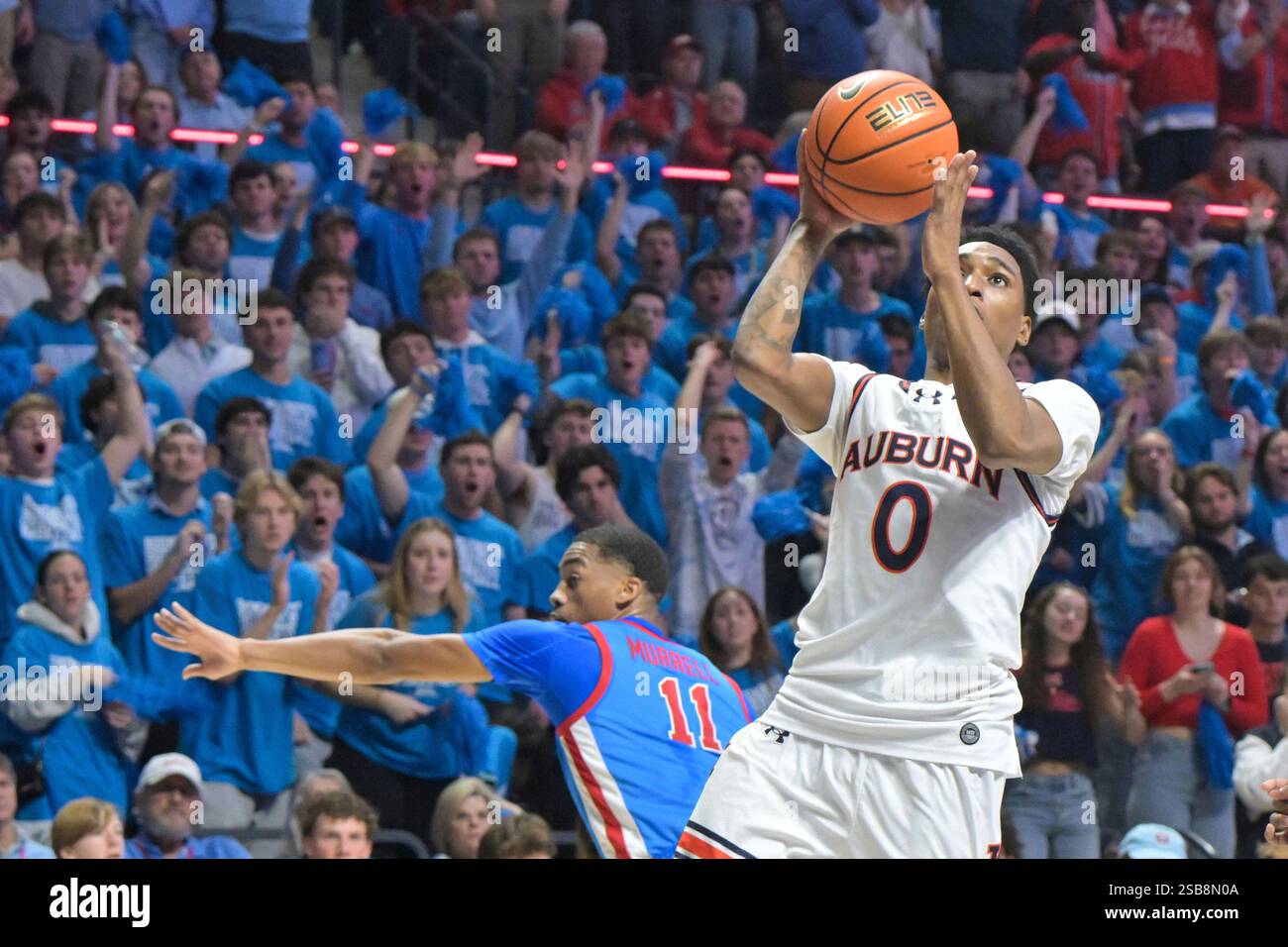 Auburn guard Tahaad Pettiford (0) shoots against Mississippi guard ...