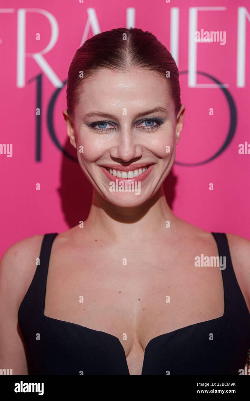 Frauen 100 - öNothing change, si rien ne change Nico Potur Nicole ...