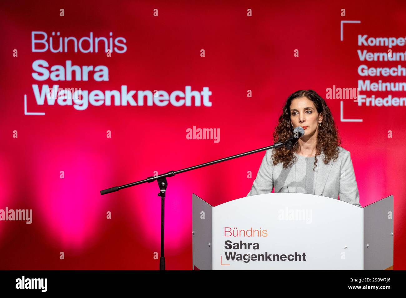 Stuttgart, Bade-Württemberg, Allemagne - 4 février 2025 : Jessica Tatti ...