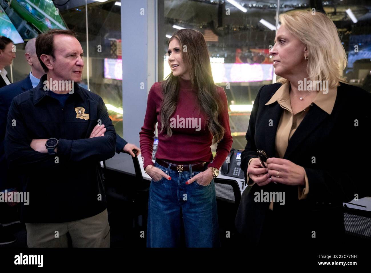 Kristi Noem, secrétaire du Département de la sécurité intérieure (DHS ...