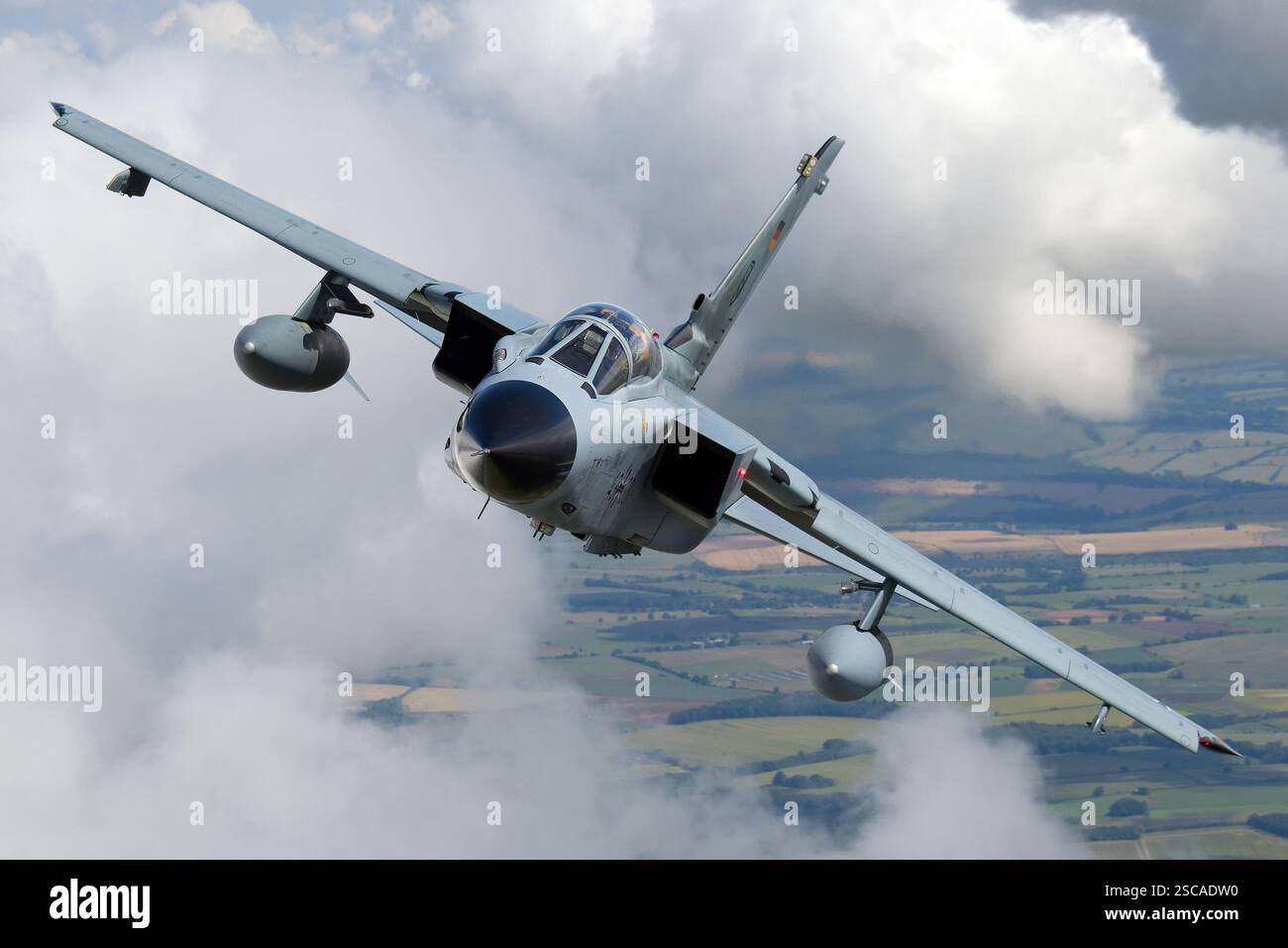 L'armée de l'air allemande Panavia Tornado en vol, démontrant sa ...