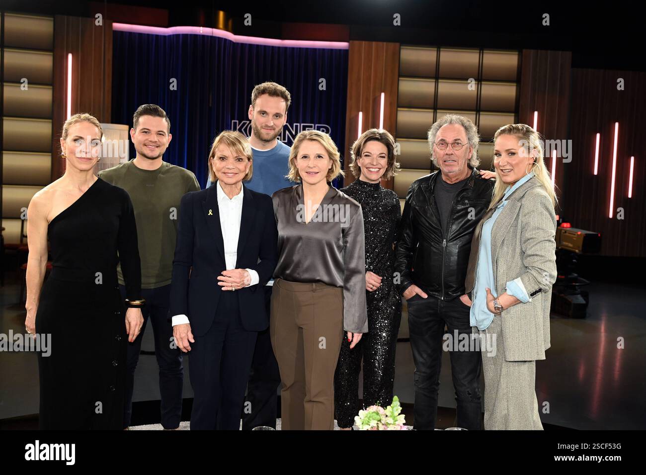 Schauspielerin Anneke Kim Sarnau, gauche-droite, Rettungssanitäter Luis ...