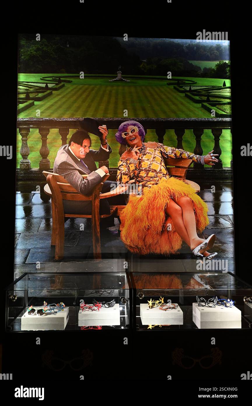 Christie’s présentera une rare vitrine sur la collection érudite de ...