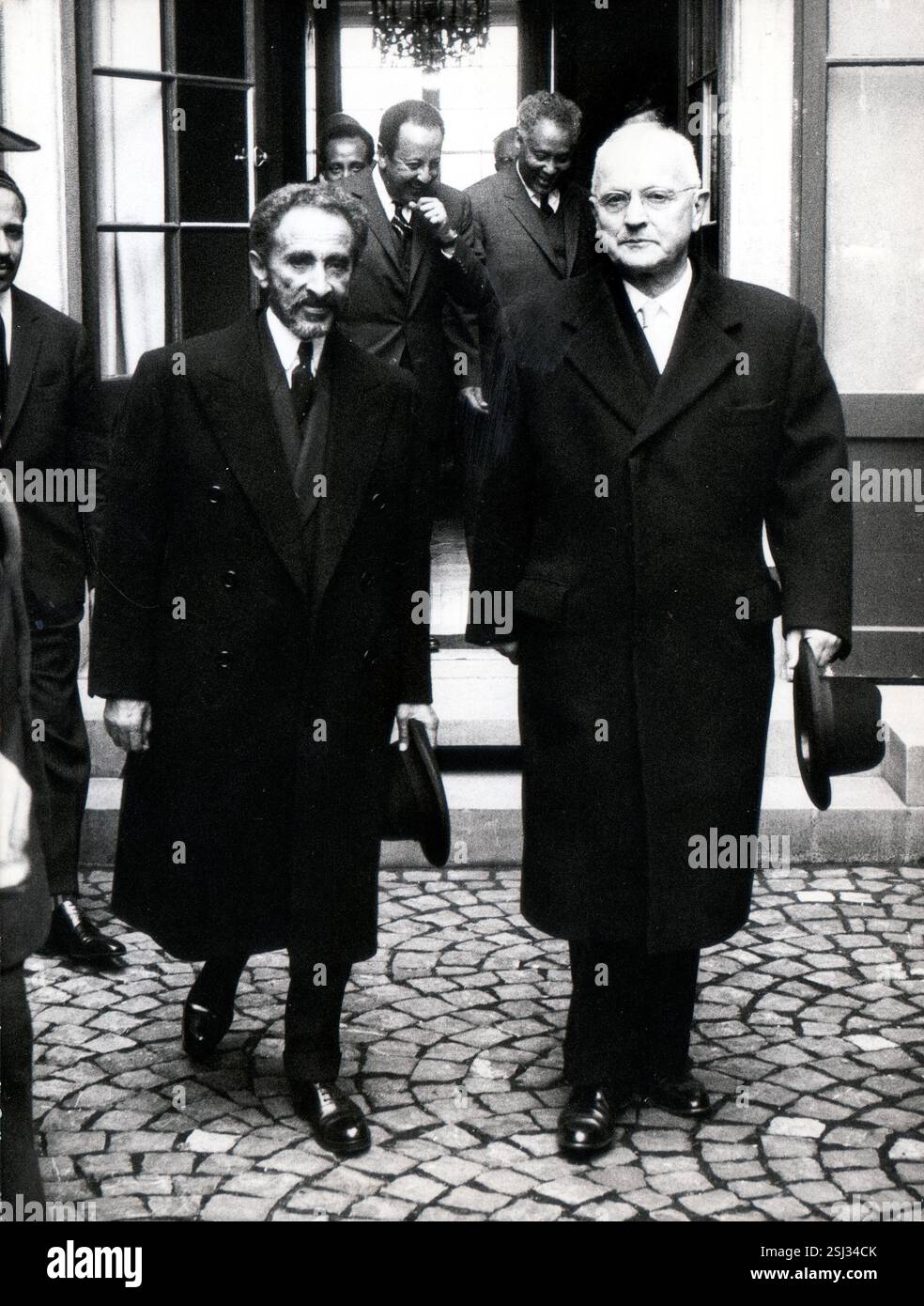 Haile Selassie mit Emil Landolt im Muraltengut, 1963#Haile Selassie and ...