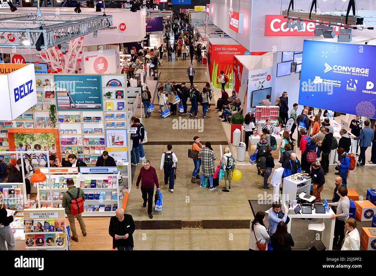 11.2.2025 Didacta Stuttgart Didacta Bildungsmesse 2025 in Stuttgart, etwa 700 Aussteller ...