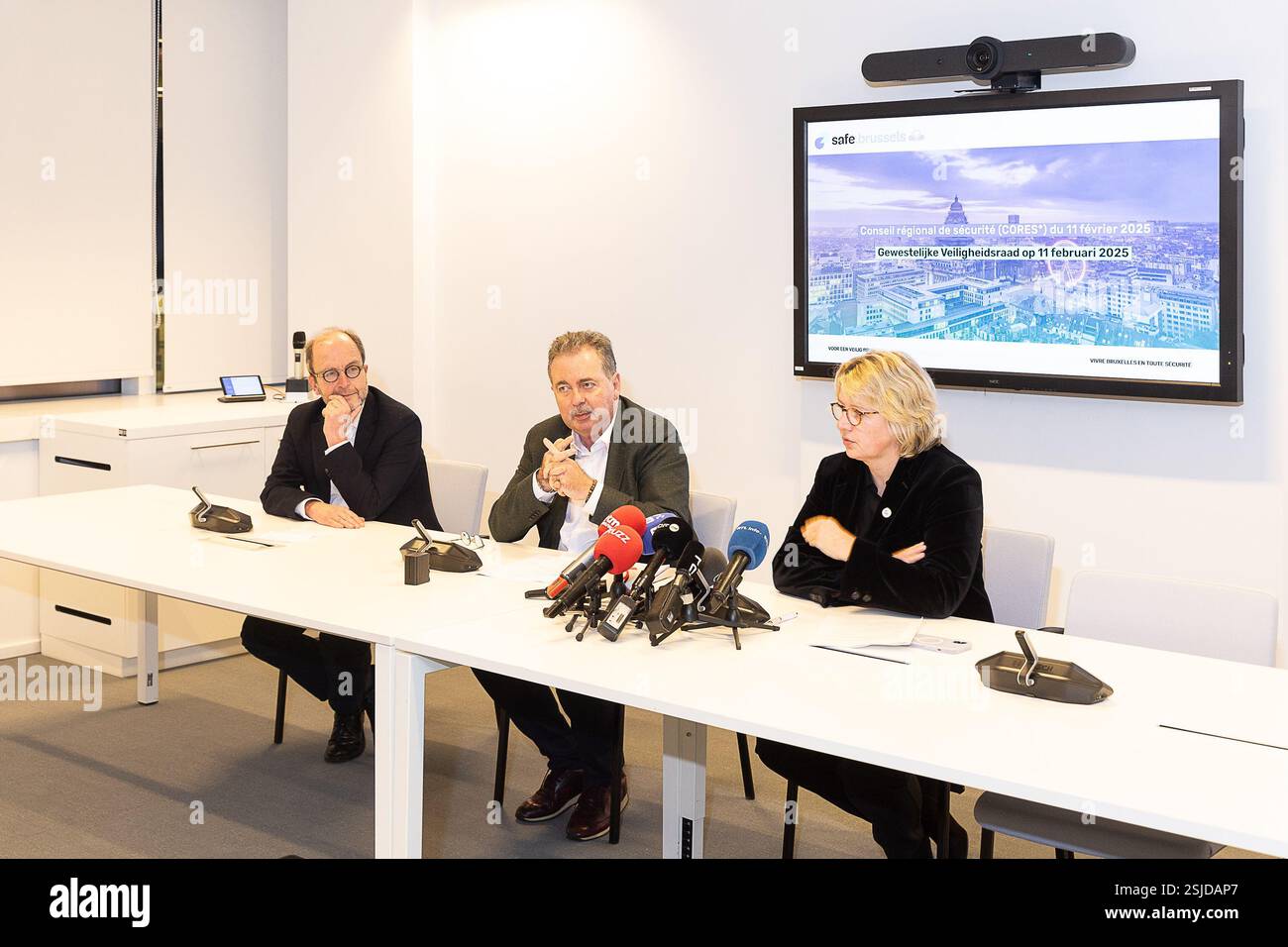 Le maire d’Anderlecht, Fabrice Cumps, le ministre-président de la ...