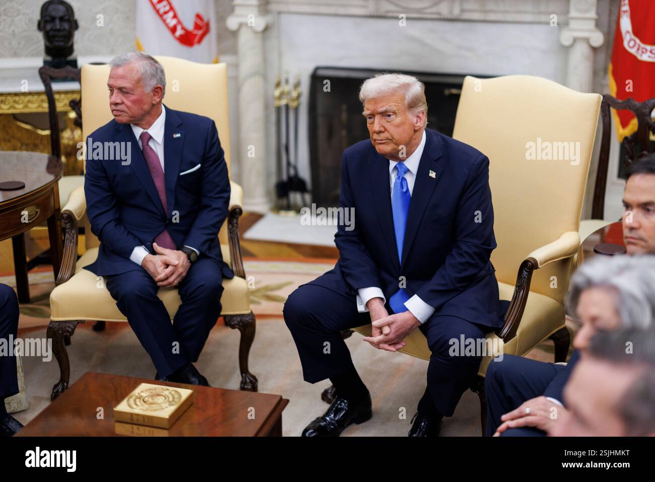 Le président AMÉRICAIN Donald J. Trump tient une réunion avec le roi de ...