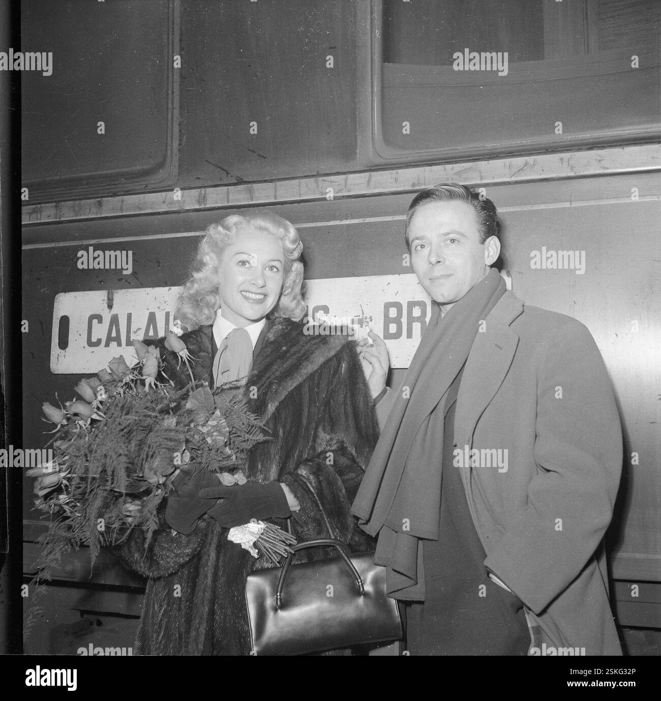 Martine Carol, Schauspielerin und Schriftsteller Cécil Saint Laurent ...