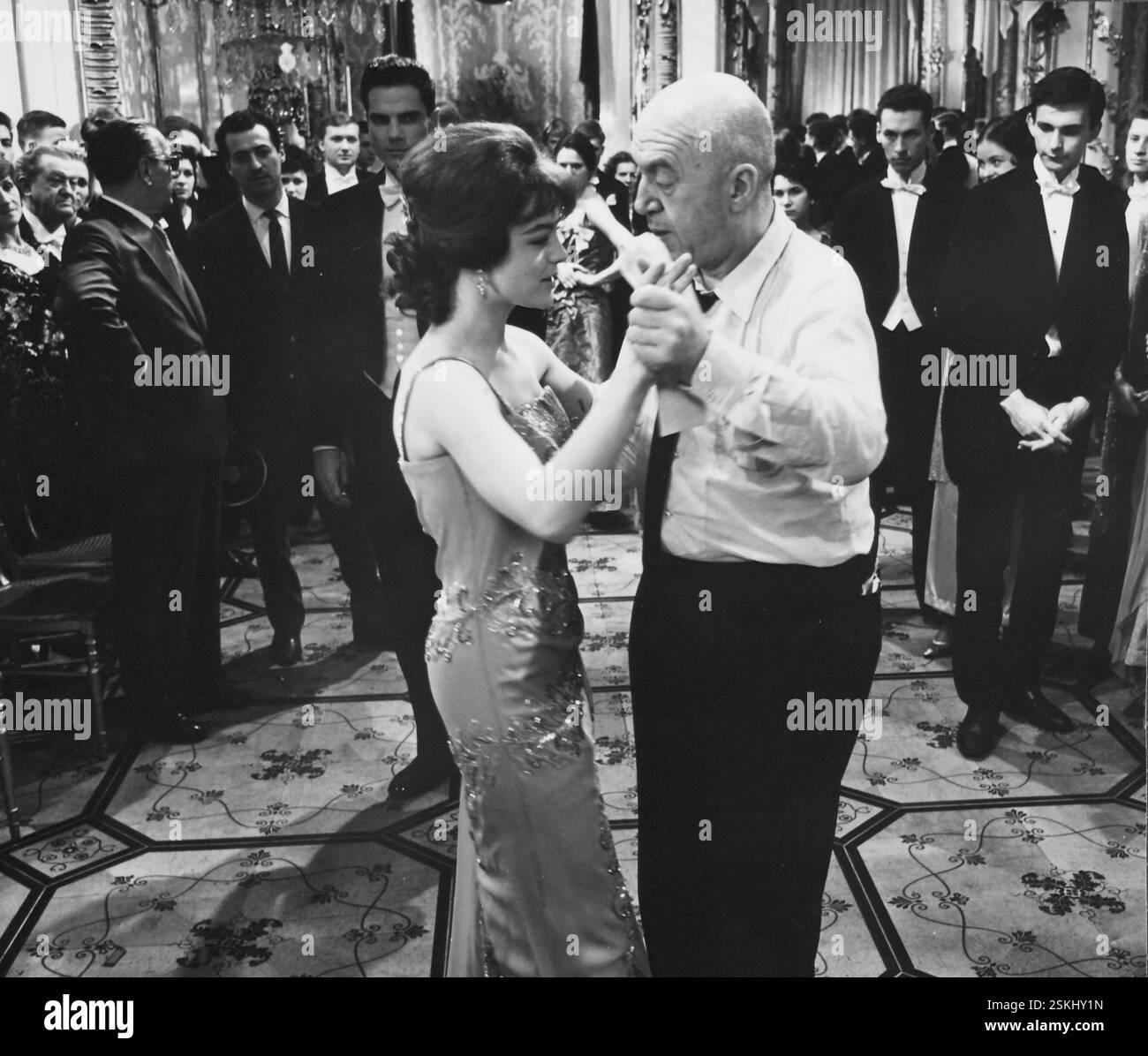 Otto preminger cardinal 1963 Banque d'images noir et blanc - Alamy