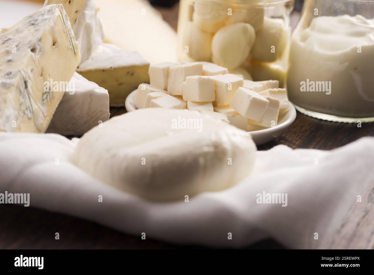 Sortes de fromages Banque de photographies et d’images à haute ...