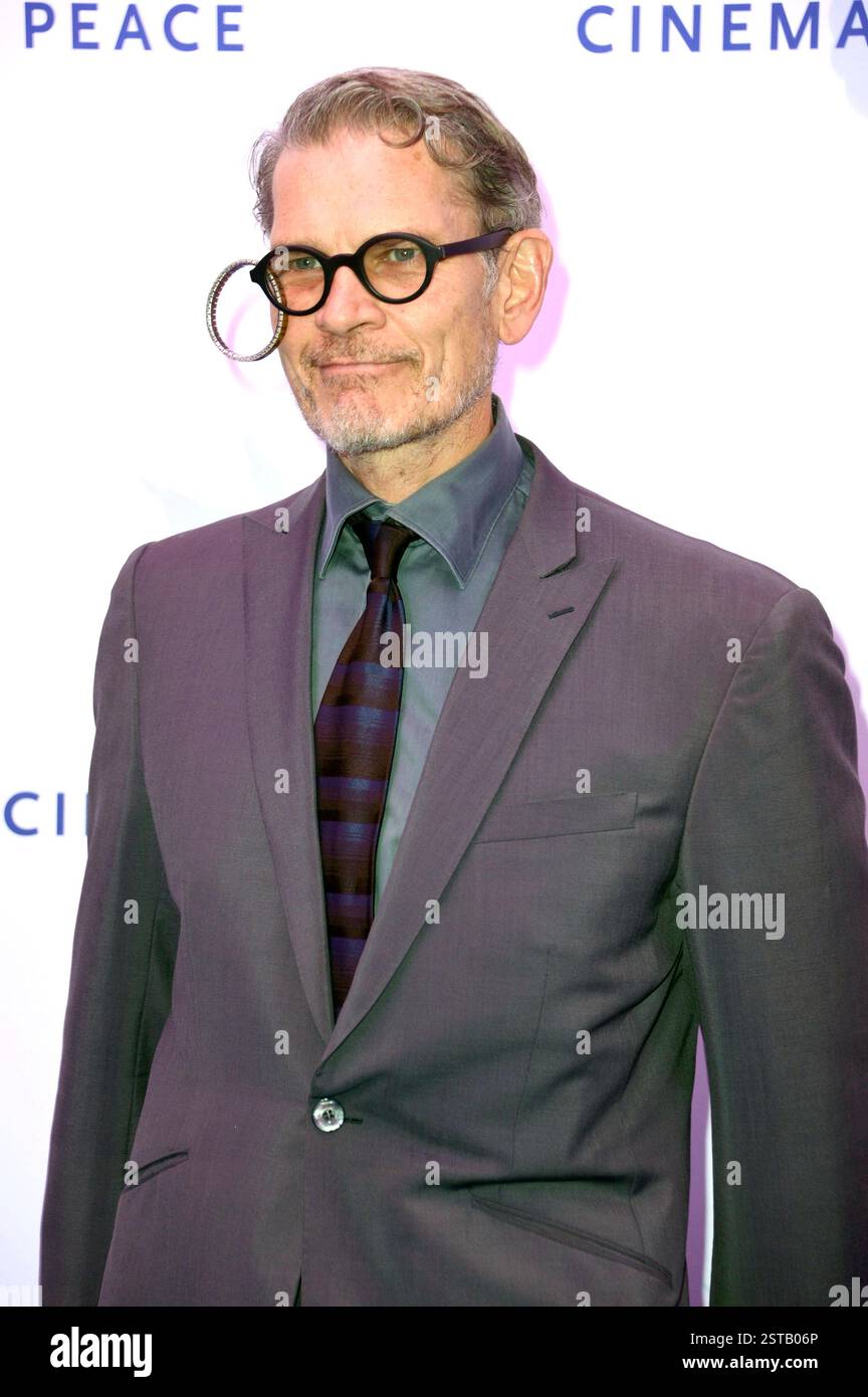 Götz Otto BEI der Cinema for Peace Gala 2025 im Hotel Adlon Kempinski ...