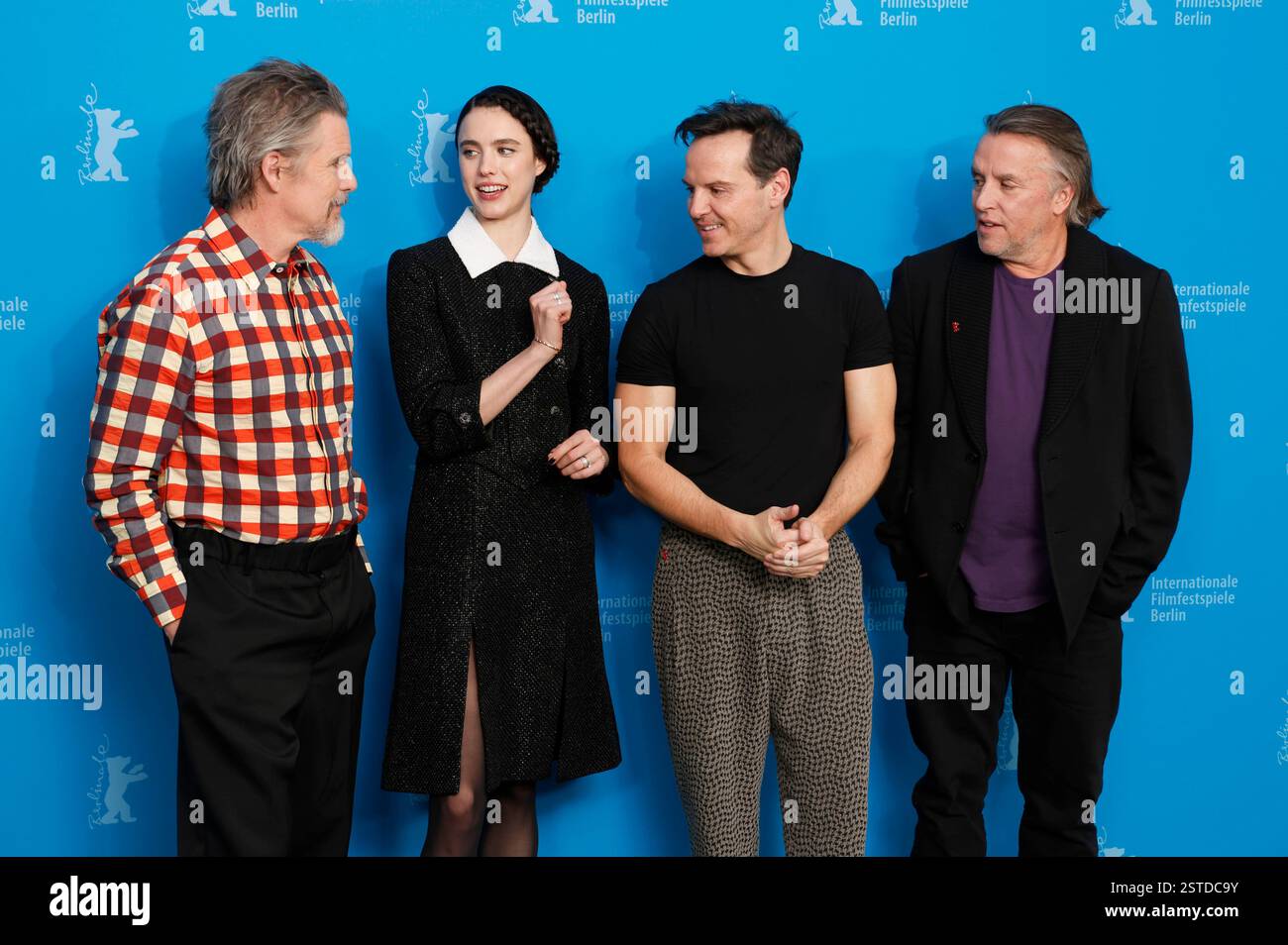 Ethan Hawke, Margaret Qualley, Andrew Scott und Richard Linklater beim ...