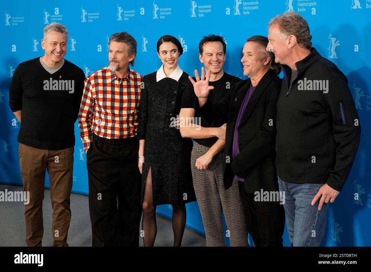 John Sloss, Ethan Hawke, Margaret Qualley, Andrew Scott, Richard ...