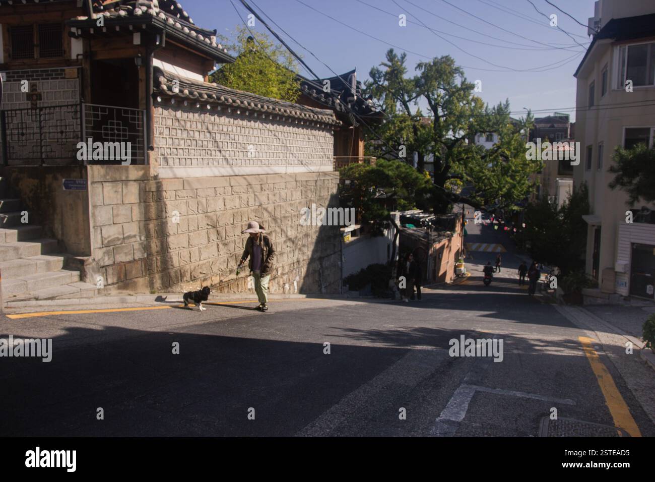 Séoul, Corée du Sud - 26 octobre 2024 : Bukchon Hanok Village, maisons ...