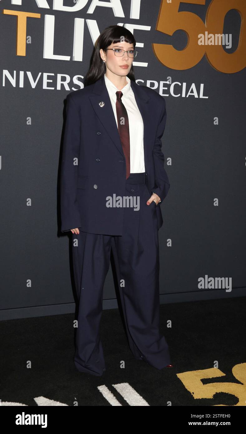 16 février 2025, New York, New York, États-Unis : la chanteuse HALSEY ...