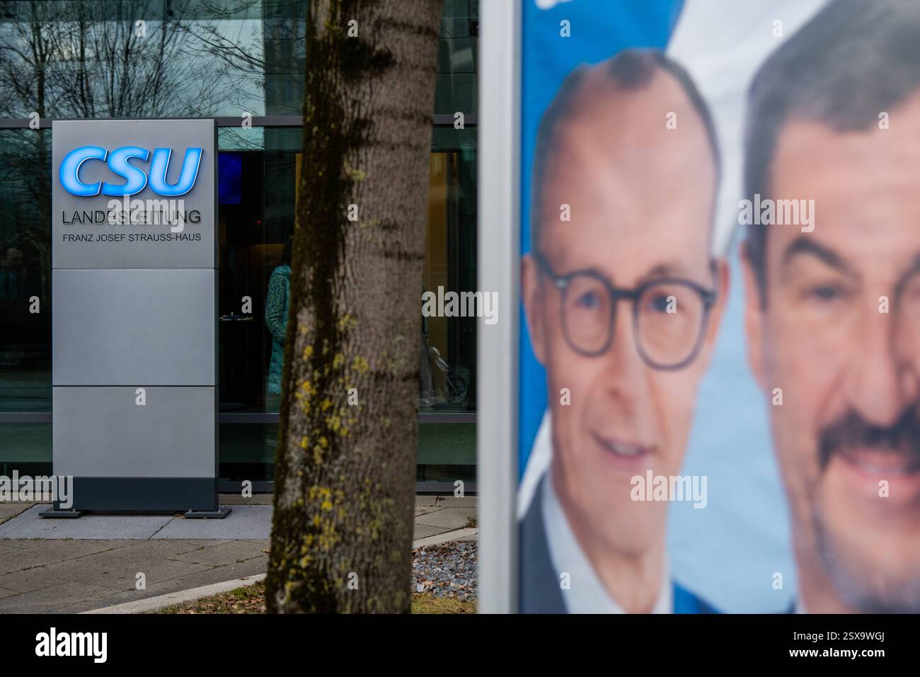 Munich, Bavière, Allemagne - 23 février 2025 : la direction du parti ...