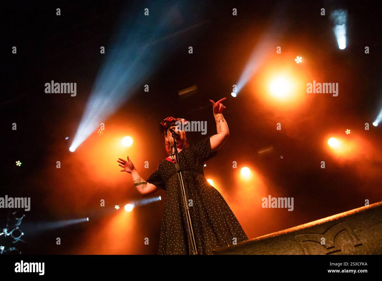 Amy winehouse performs Banque de photographies et d’images à haute ...