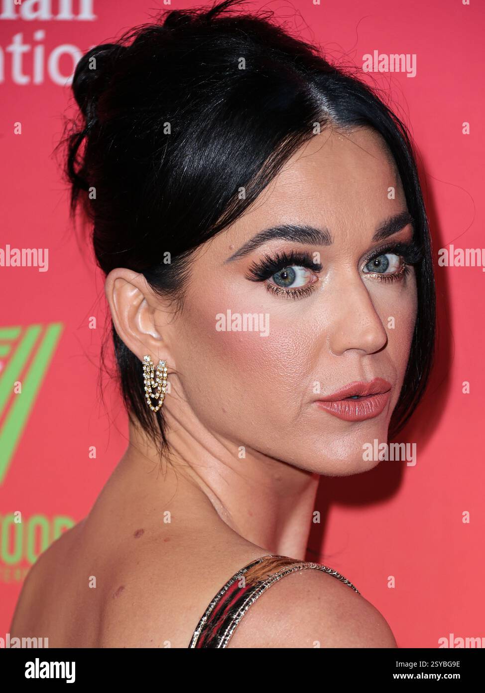 (FILE) Katy Perry se dirigera vers l'espace lors d'un vol exclusivement ...