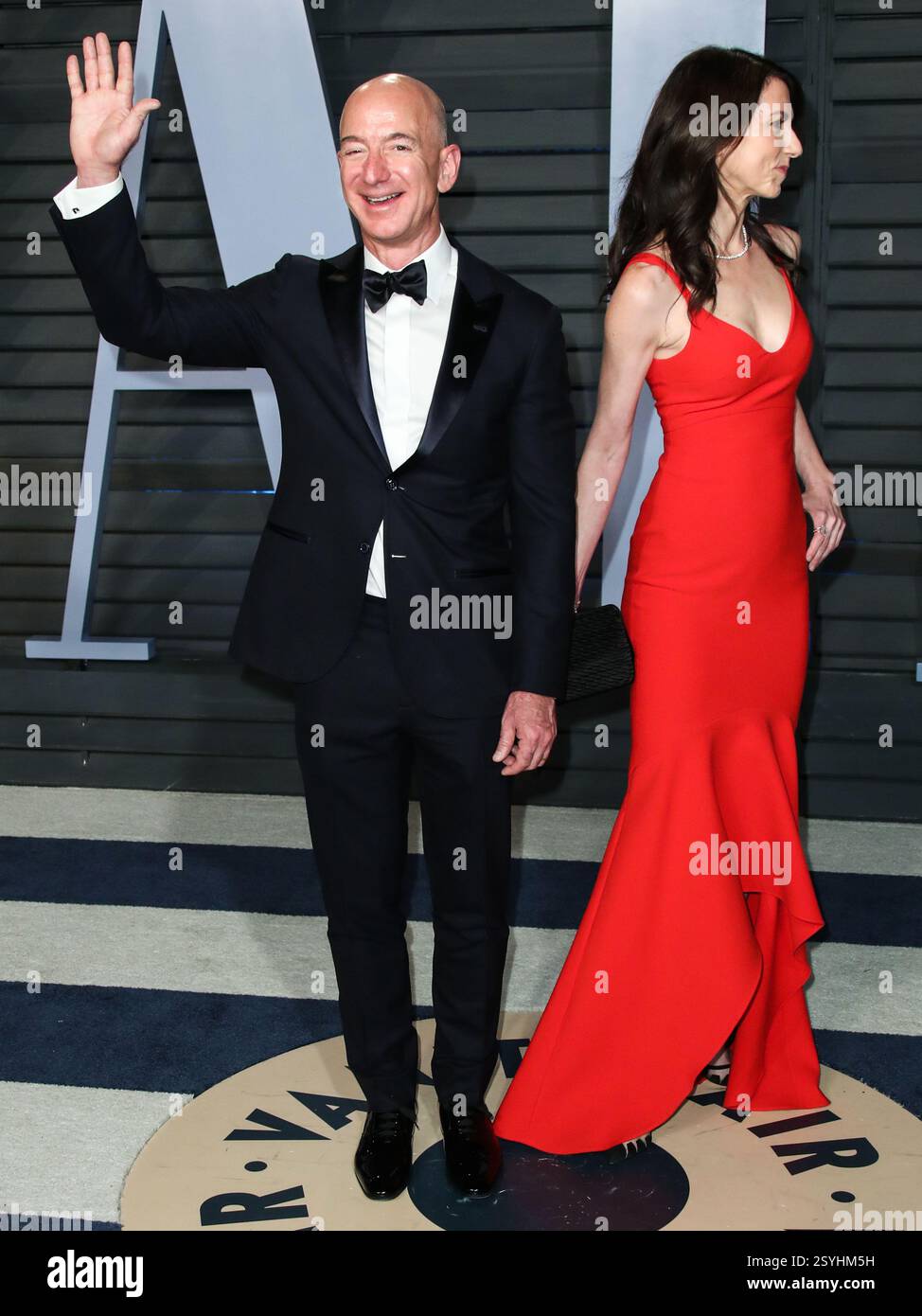 (FILE) Katy Perry se dirigera vers l'espace pour un vol exclusivement ...