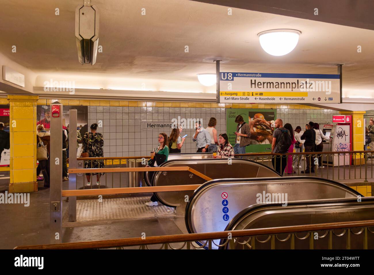 Oeffentlicher nahverkehr Banque de photographies et d’images à haute résolution - Alamy