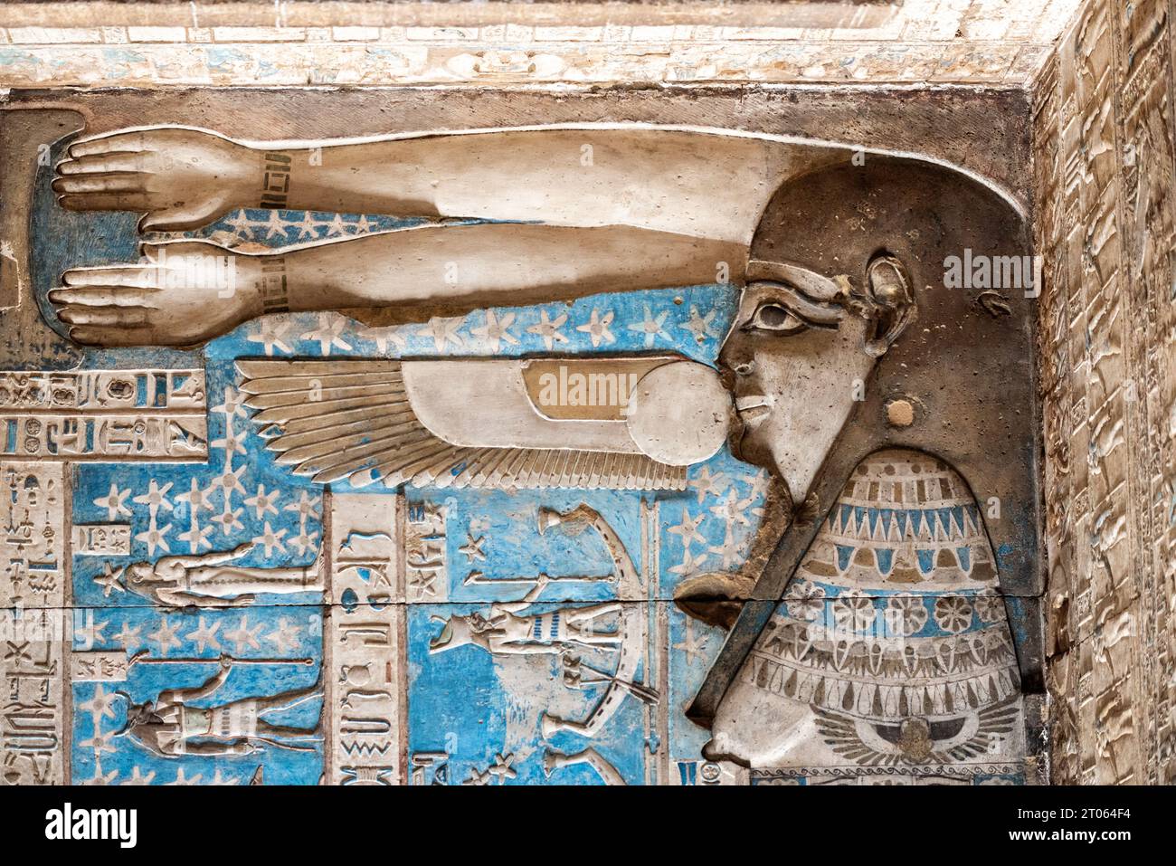 Temple ptolémaïque de la déesse Hathor, complexe du temple de Dendera ...