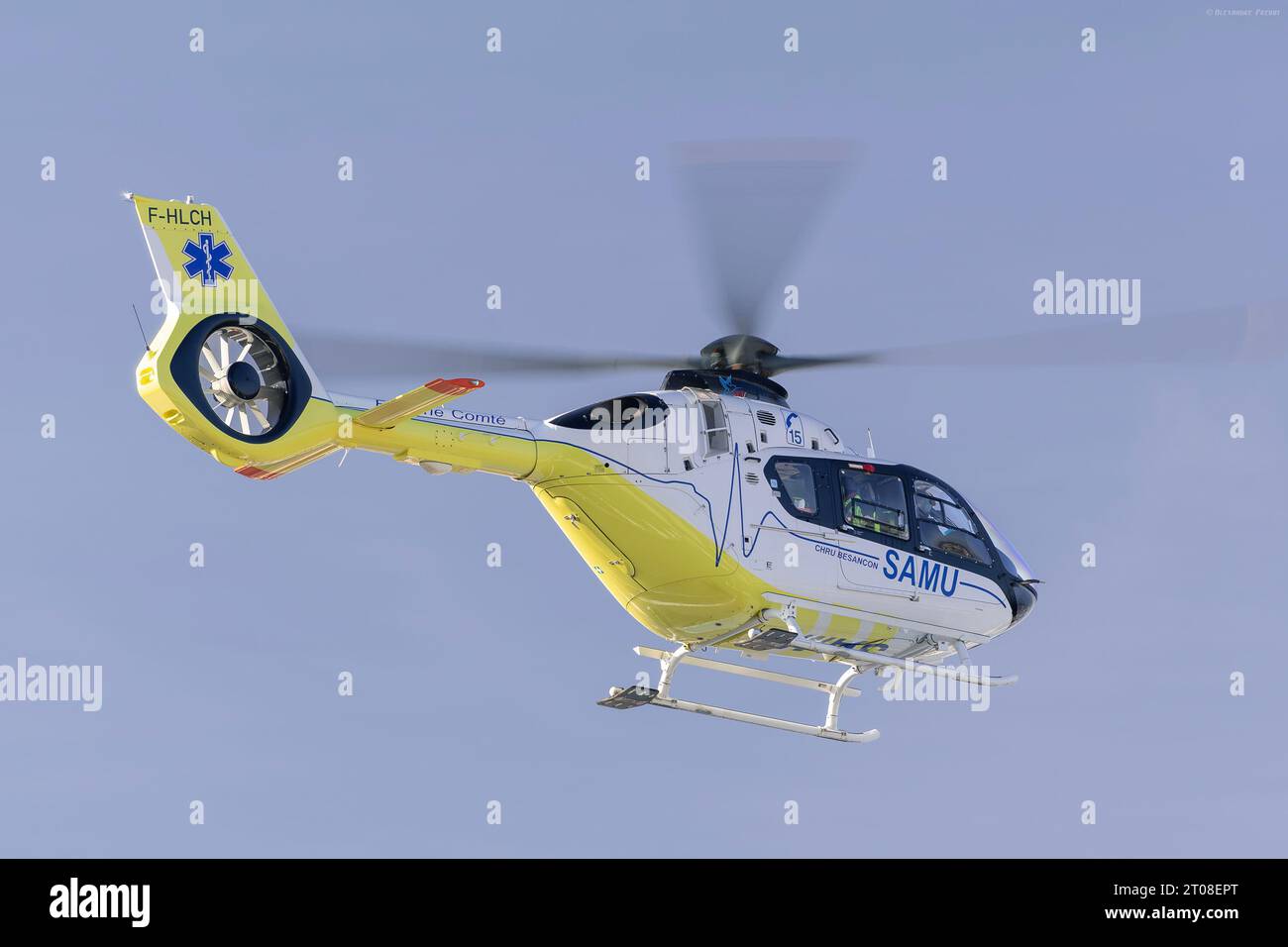 Ambulance samu Banque de photographies et d’images à haute résolution ...