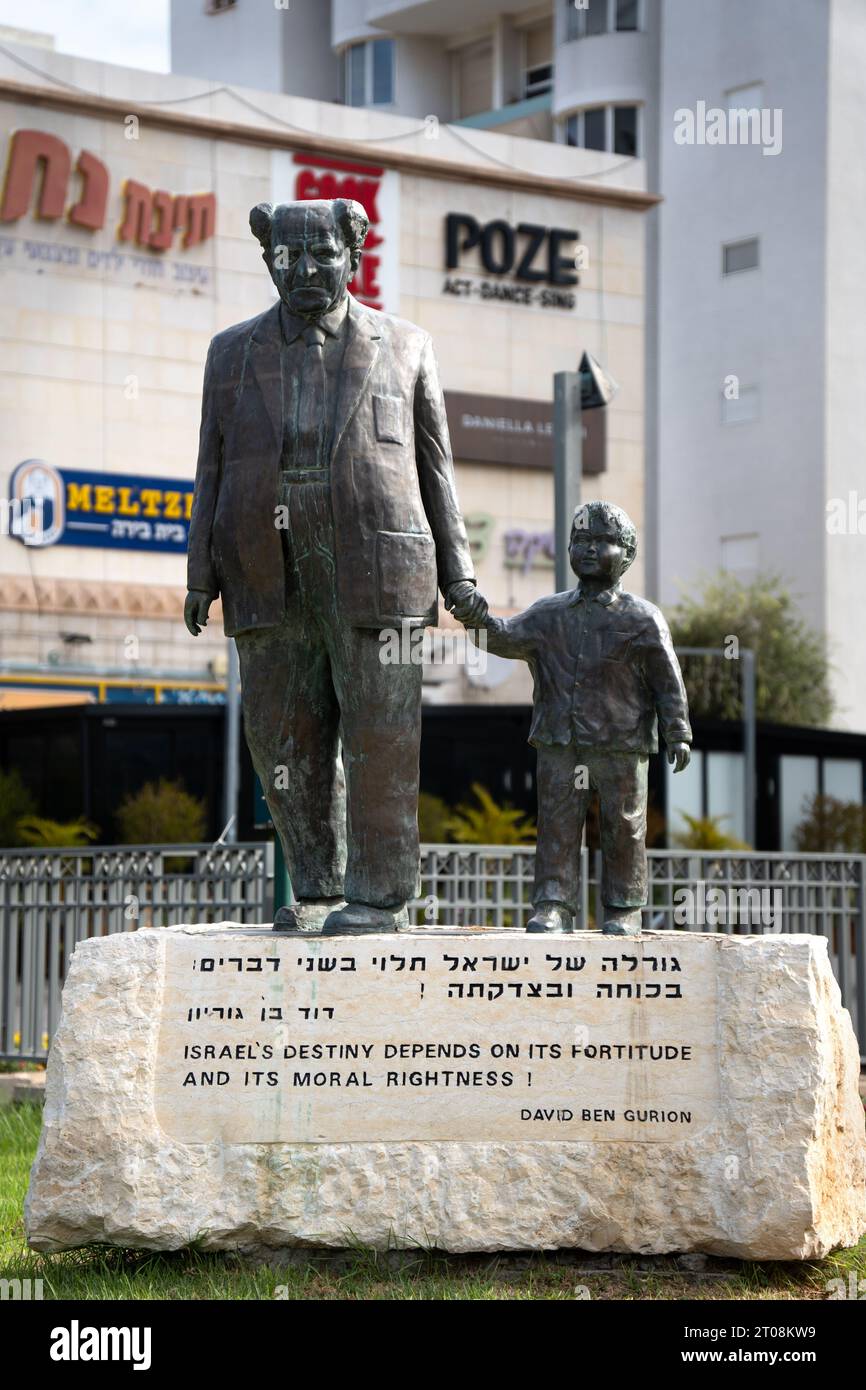 Rishon Lezion, Israël - 25 septembre 2023 : Monument à David Ben ...