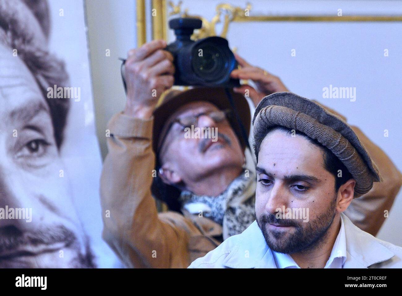 Le photographe Reza Deghati et Ahmad Massoud, soldat et homme politique ...
