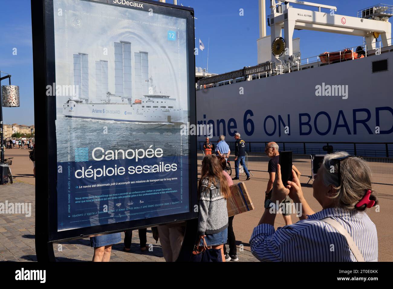 Bordeaux, France. 6 octobre 2023. Le canopée, premier voilier cargo au ...